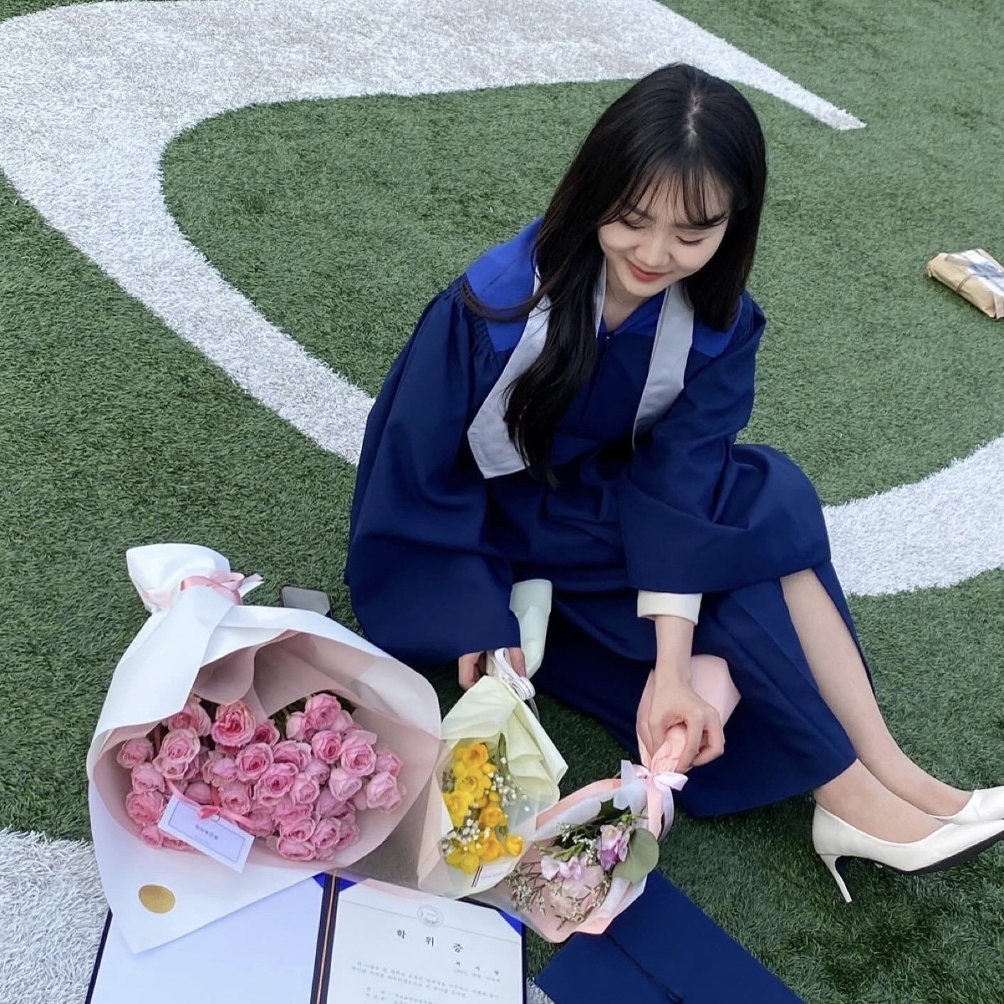 ALBEF: Align before Fuse: Vision and LanguageRepresentation Learning ...