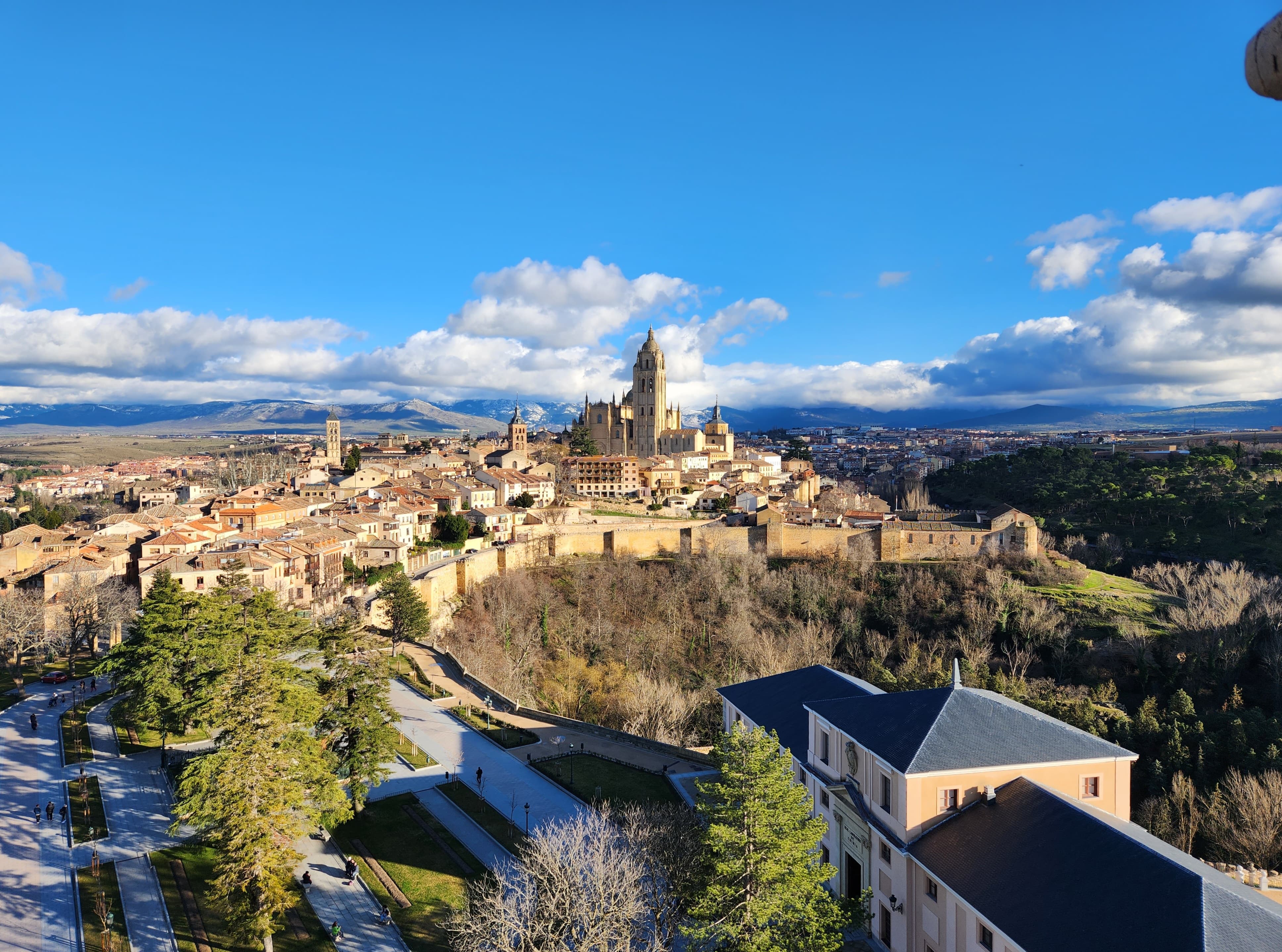 [BOJ/Java] 16236: 아기 상어 — friend5hip